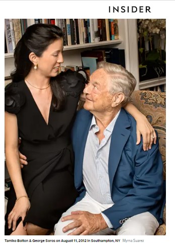 ఈ ఫోటోలో జార్జ్ సోరోస్‌తో ఉన్నది అతని భార్య టామికో బోల్టన్, మన్మోహన్ ...